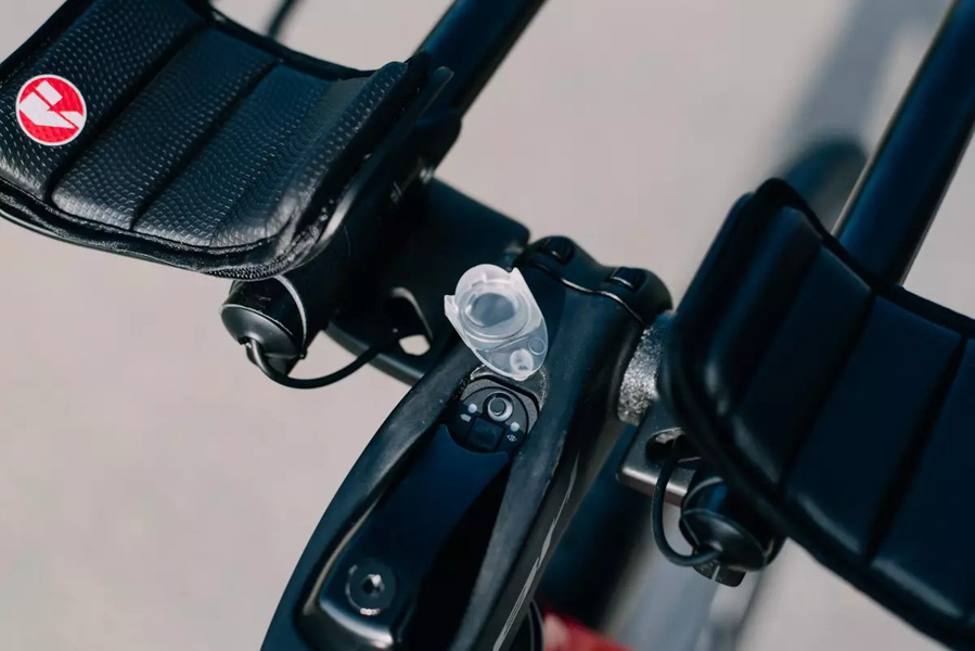 现代化设定配齐 BH Aerolight新款铁三/TT车 - 野途网